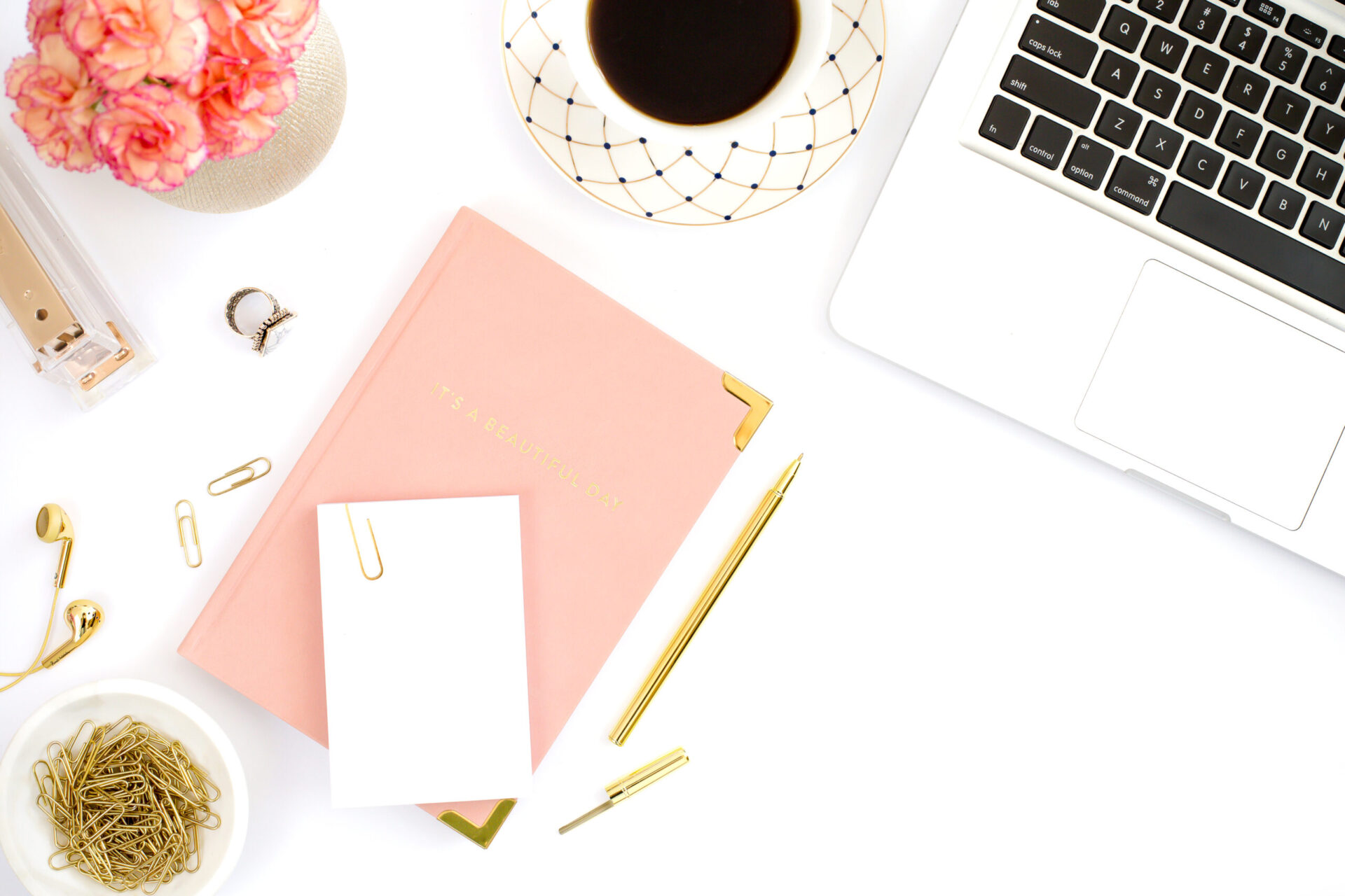 100 Attention-Grabbing Blog Post Titles - Blogging Her Way